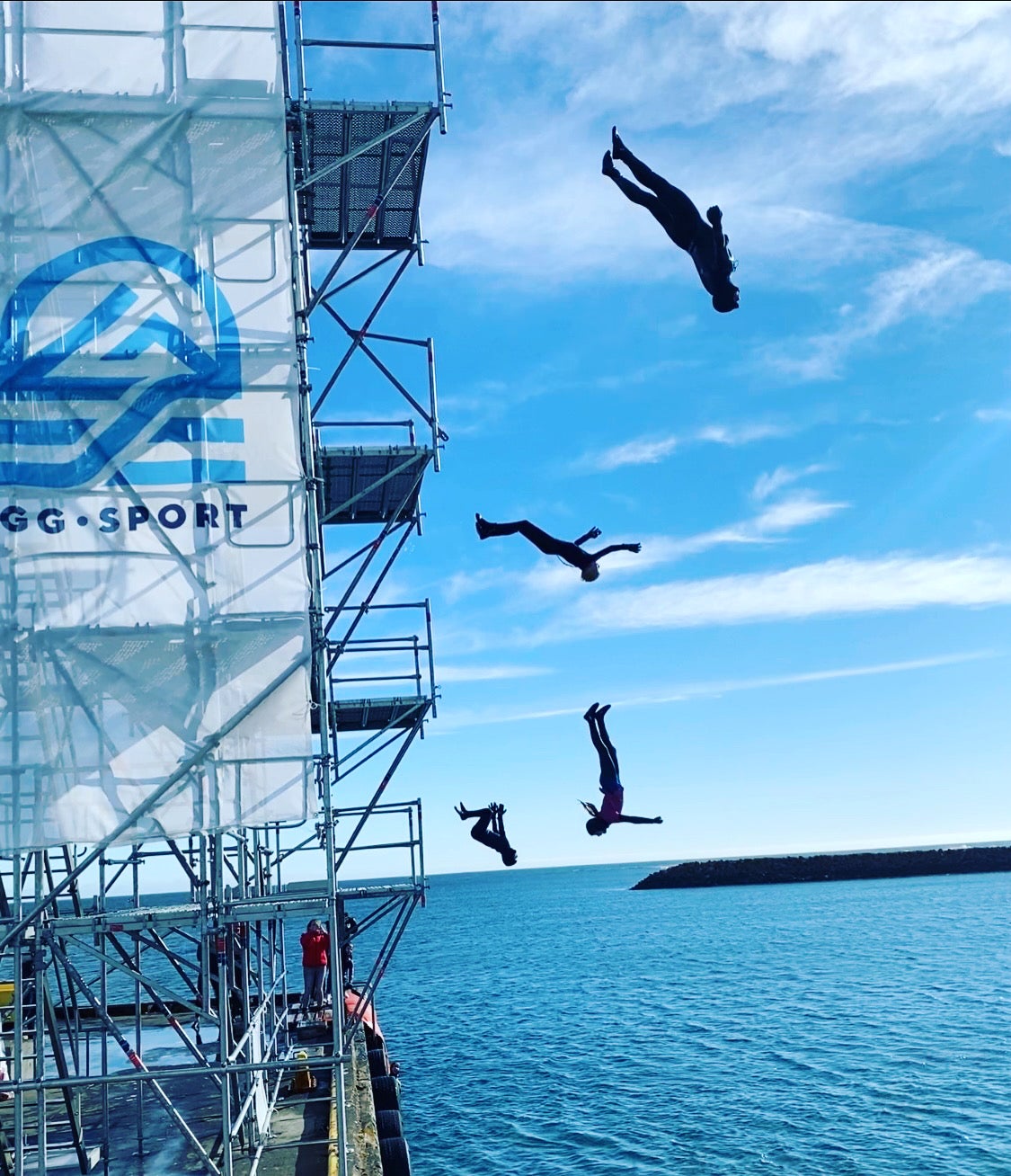 Exhilarating 1-Hour Platform Jumping Experience into the Atlantic Ocean ...
