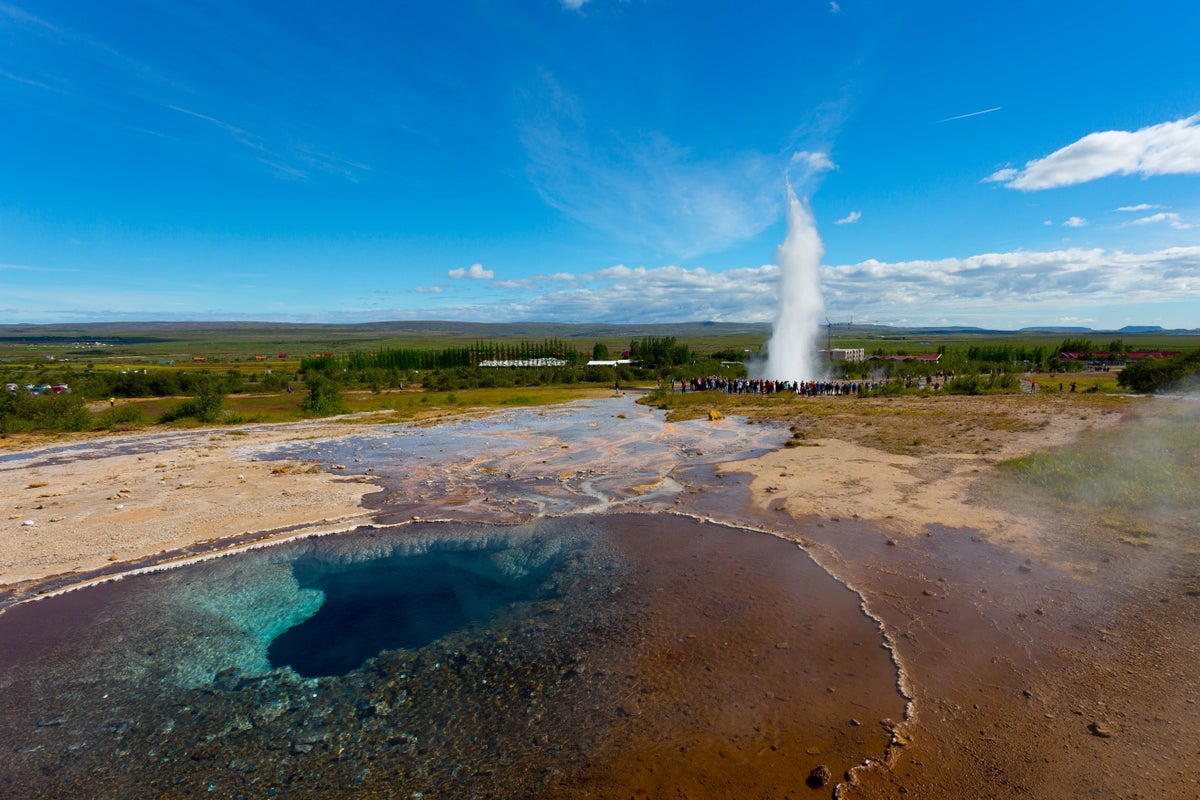 Amazing 9-Hour Golden Circle Tour with Highlands Waterfalls and ...