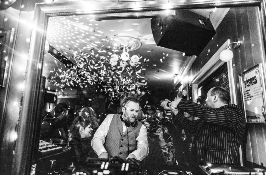 Best Bars in Reykjavik: The Ultimate Guide | Guide to Iceland