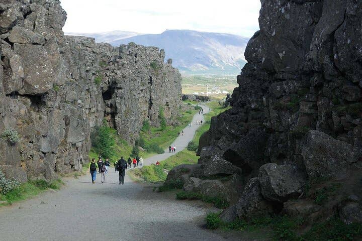 8-Hour Golden Circle Shore Excursion from Reykjavik Harbor for Cruise ...