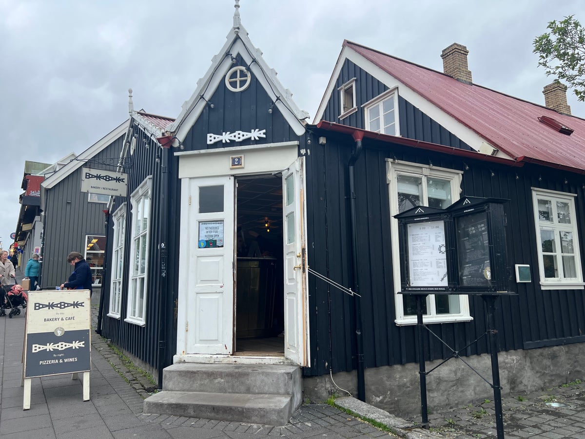 Review of BakaBaka: Bakery by Day, Pizzeria by Night | Guide to Iceland