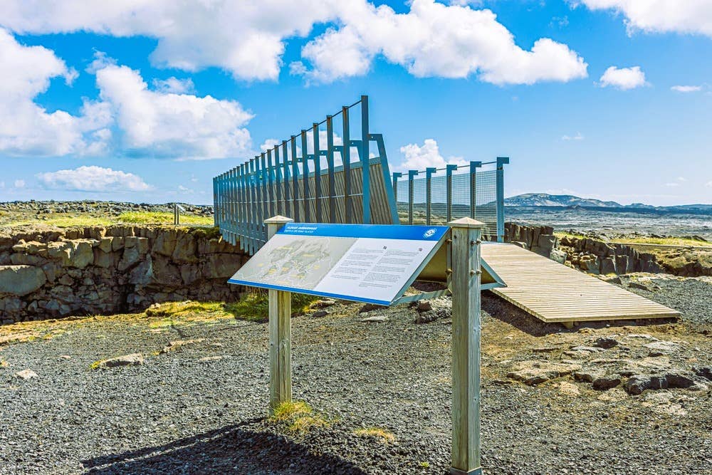 Bridge Between Continents Travel Guide | Guide to Iceland